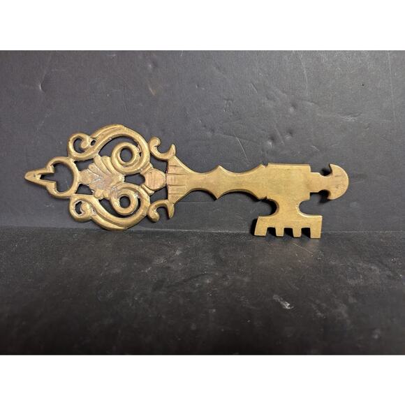 Vintage | Accents | Brass Skeleton Key Vintage Decorative Wall Hanging ...